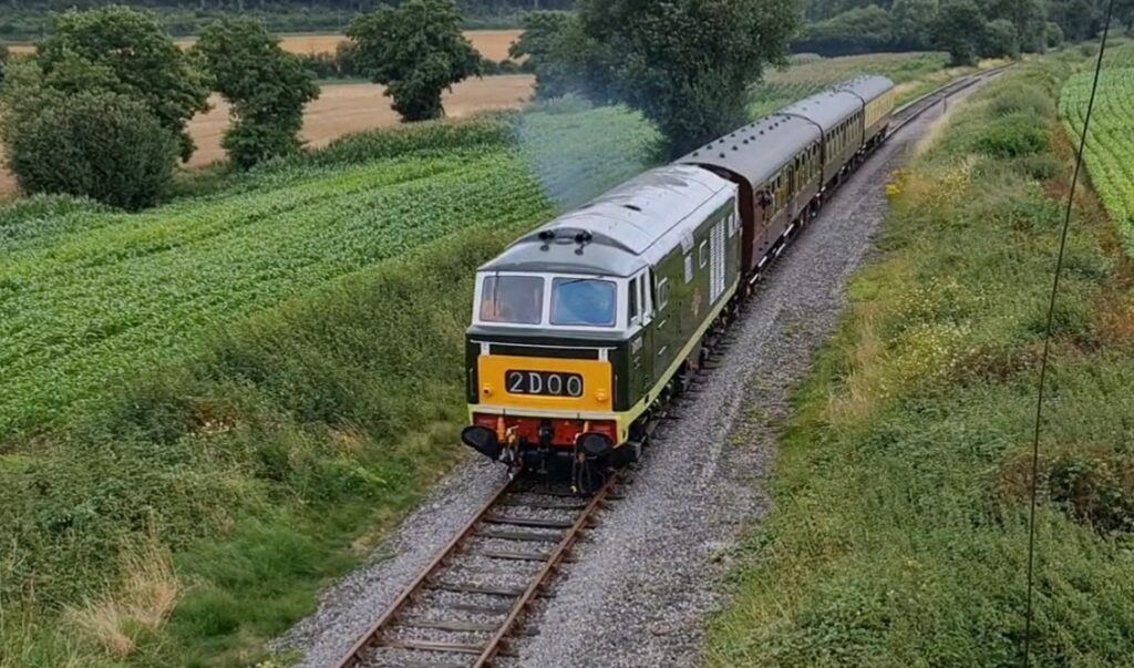 DIESELGEN – ‘Hymek’ special working | The Diesel and Electric ...